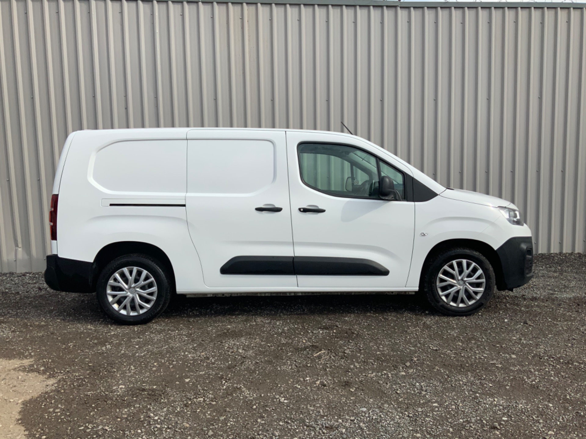 Used CITROEN BERLINGO 950 ENTERPRISE XL BLUEHDI 5 SEARER CREW VAN ...
