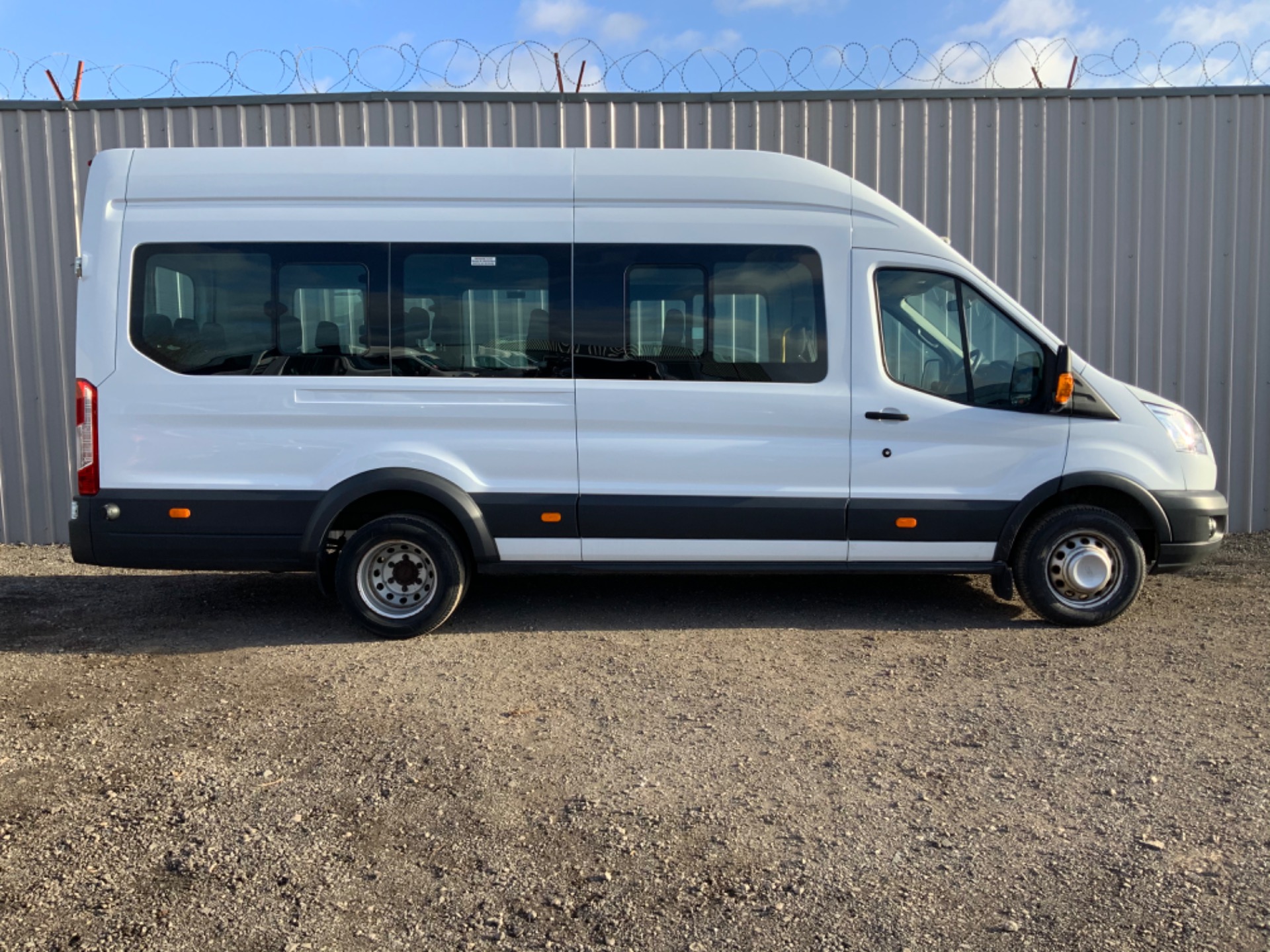 Used FORD TRANSIT 460 17 SEATER XLWB HIGH ROOF MINIBUS **EURO 6, WHITE ...