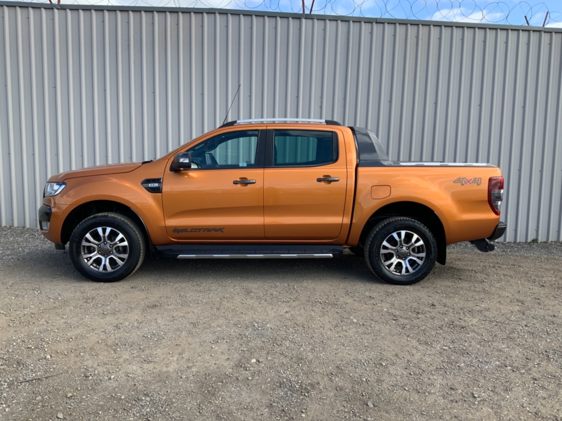 Used FORD RANGER 3.2 TDCI WILDTRAK 4X4 DCB TDCI **ROLL N LOCK **, BURNT ...